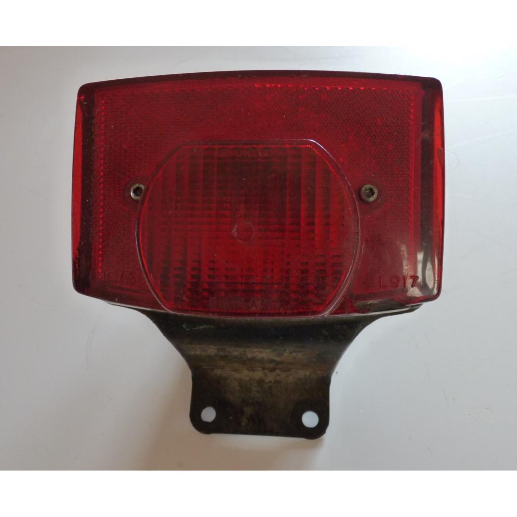 Complete Tail Light Assembly - Triumph TR7, T140 - UK