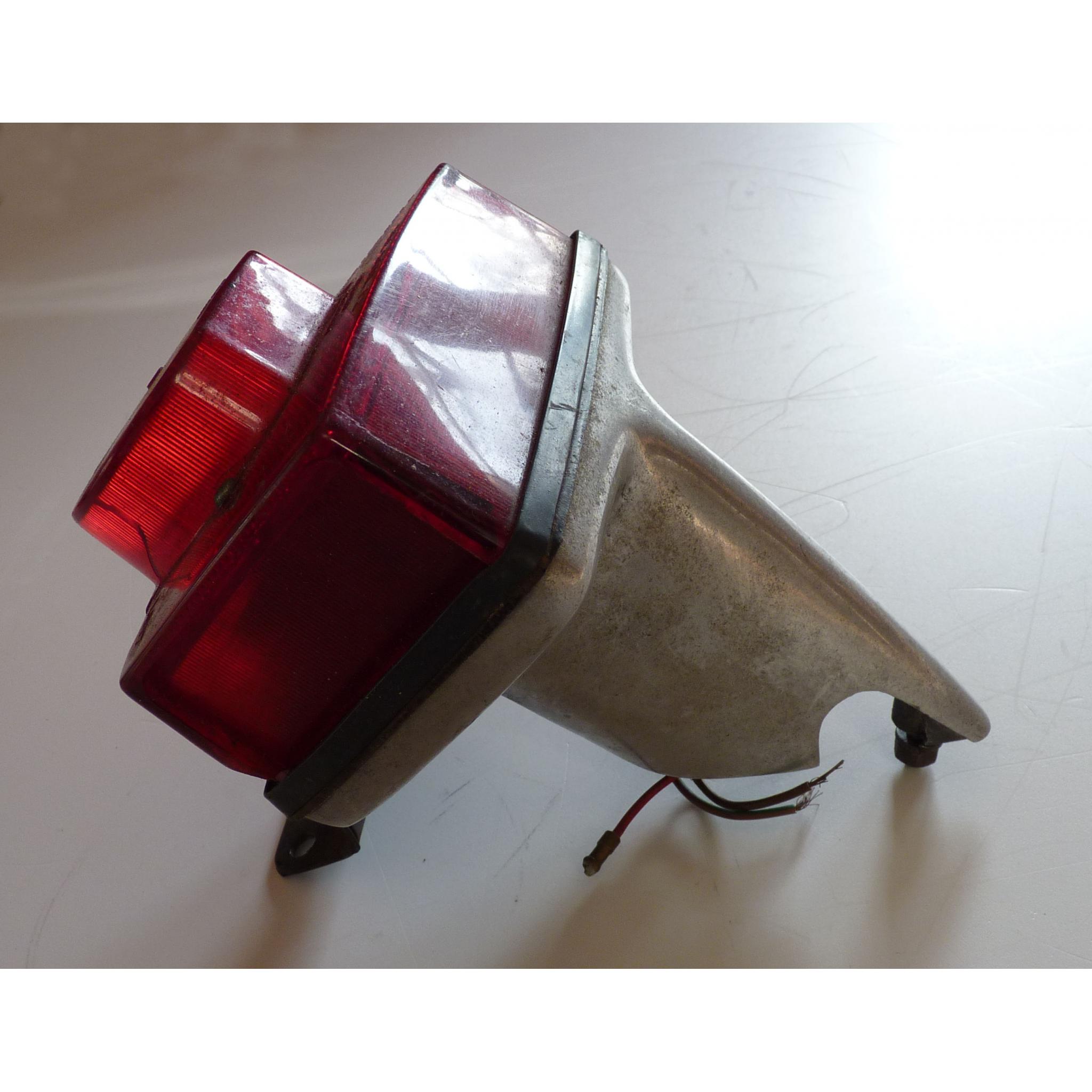 Complete Tail Light Assembly - Triumph TR7, T140 - UK
