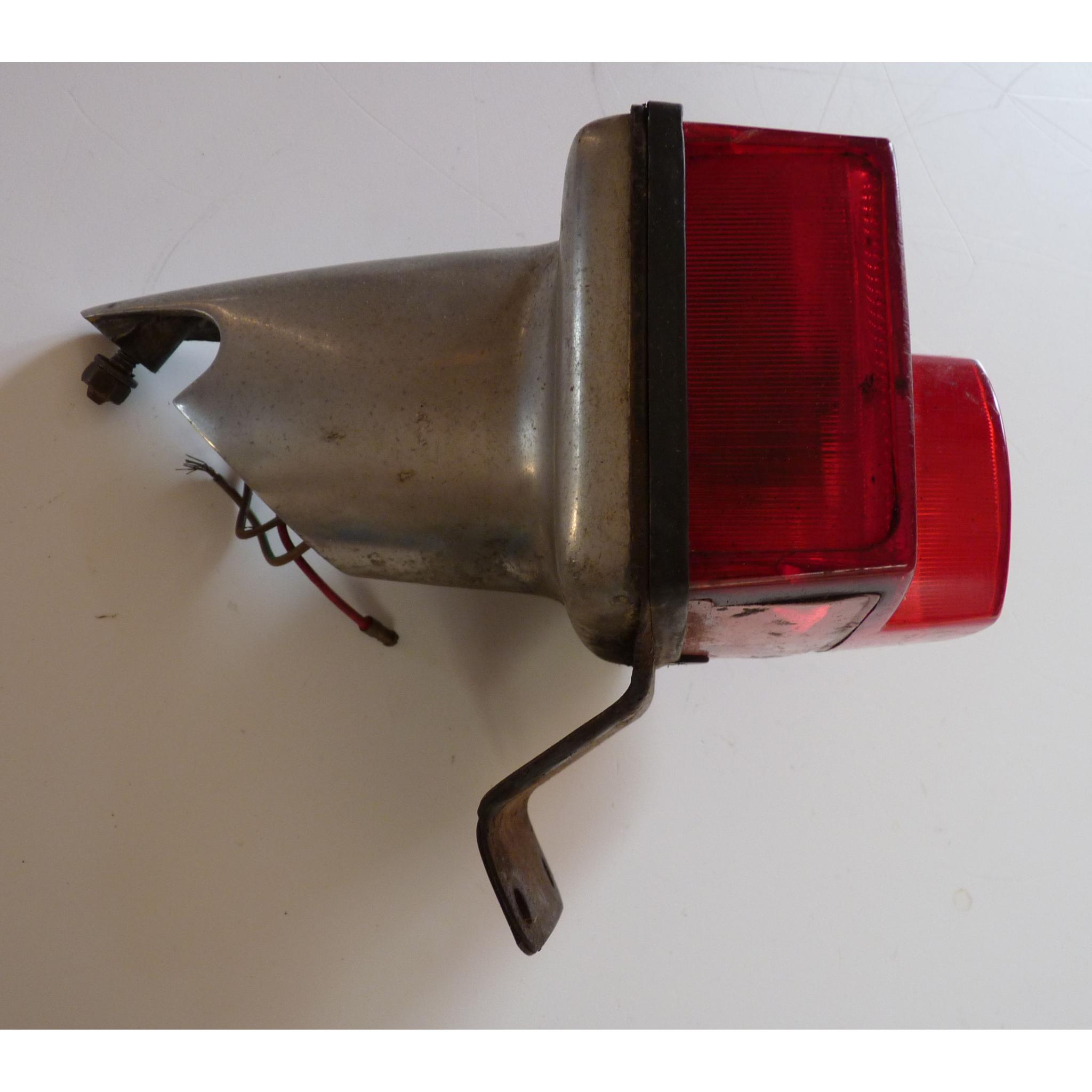 Complete Tail Light Assembly - Triumph TR7, T140 - UK
